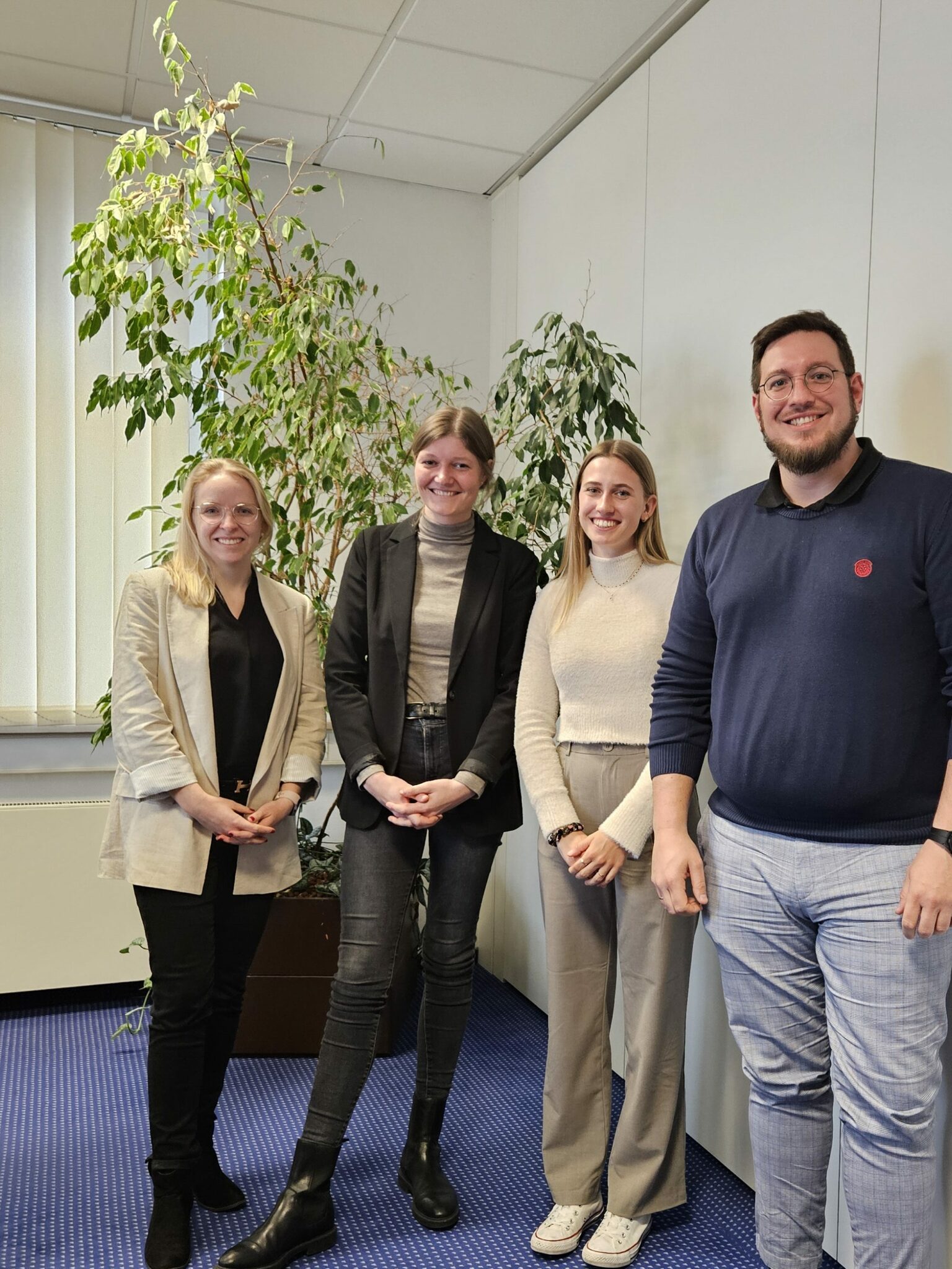 Begrüßung neuer Mitarbeitende - arf Gesellschaft für ...